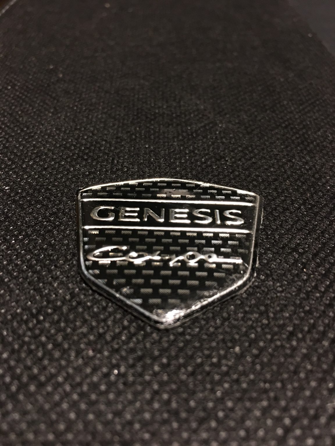 Genesis Coupe Center Badge – UNIQPERFORMANCE